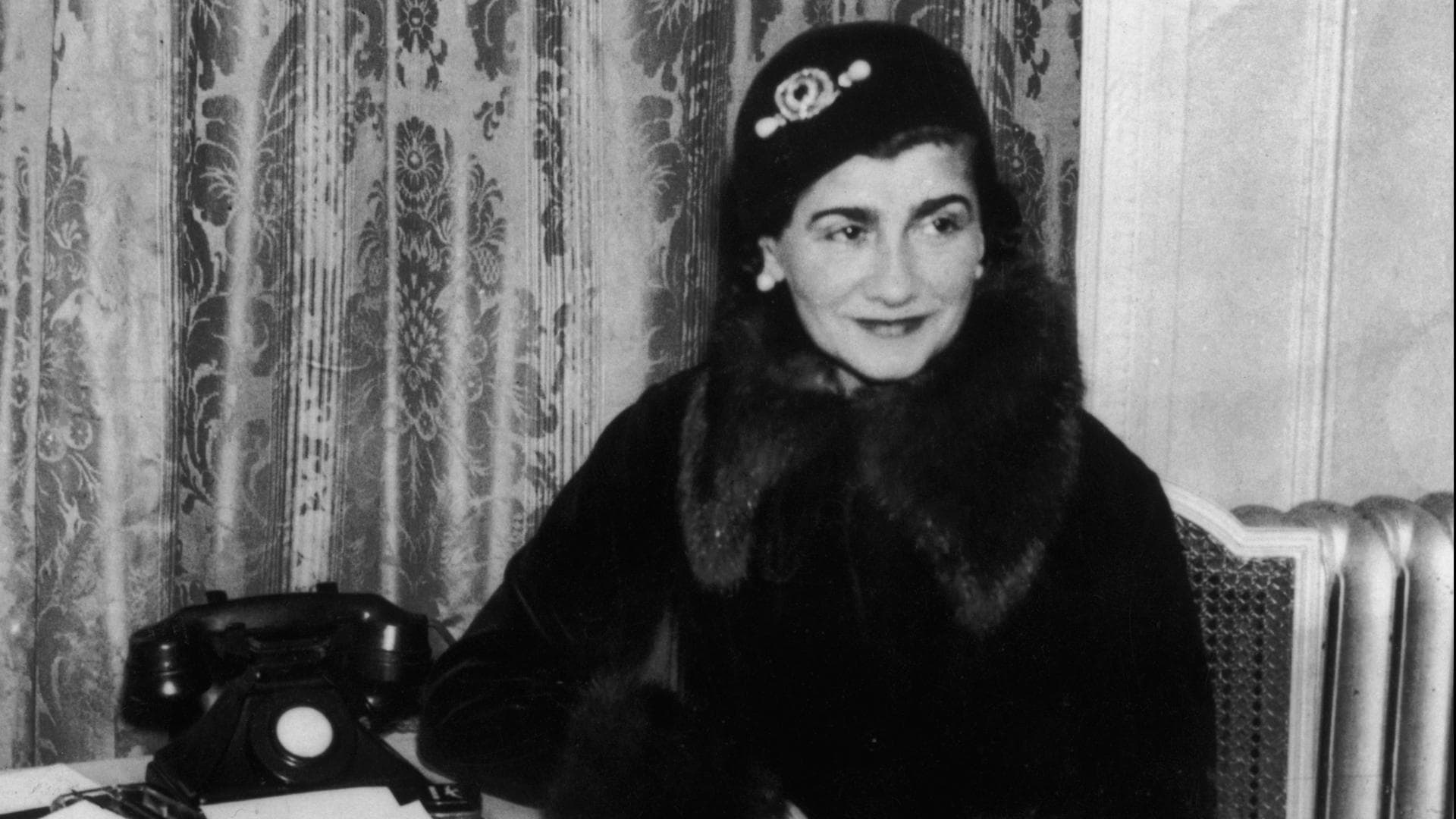 Coco Chanels 53. Todestag: Alles über ihren stilvollen Look