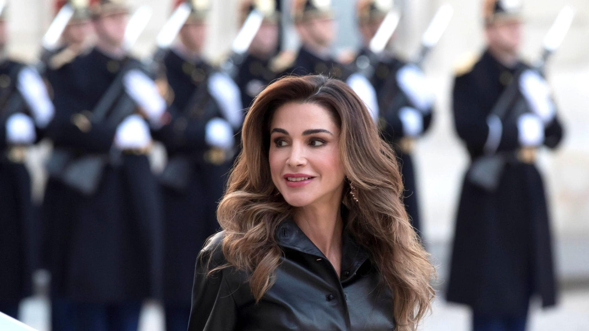 Königin Rania aus Jordanien: Das sind die schönsten Looks der royalen ...