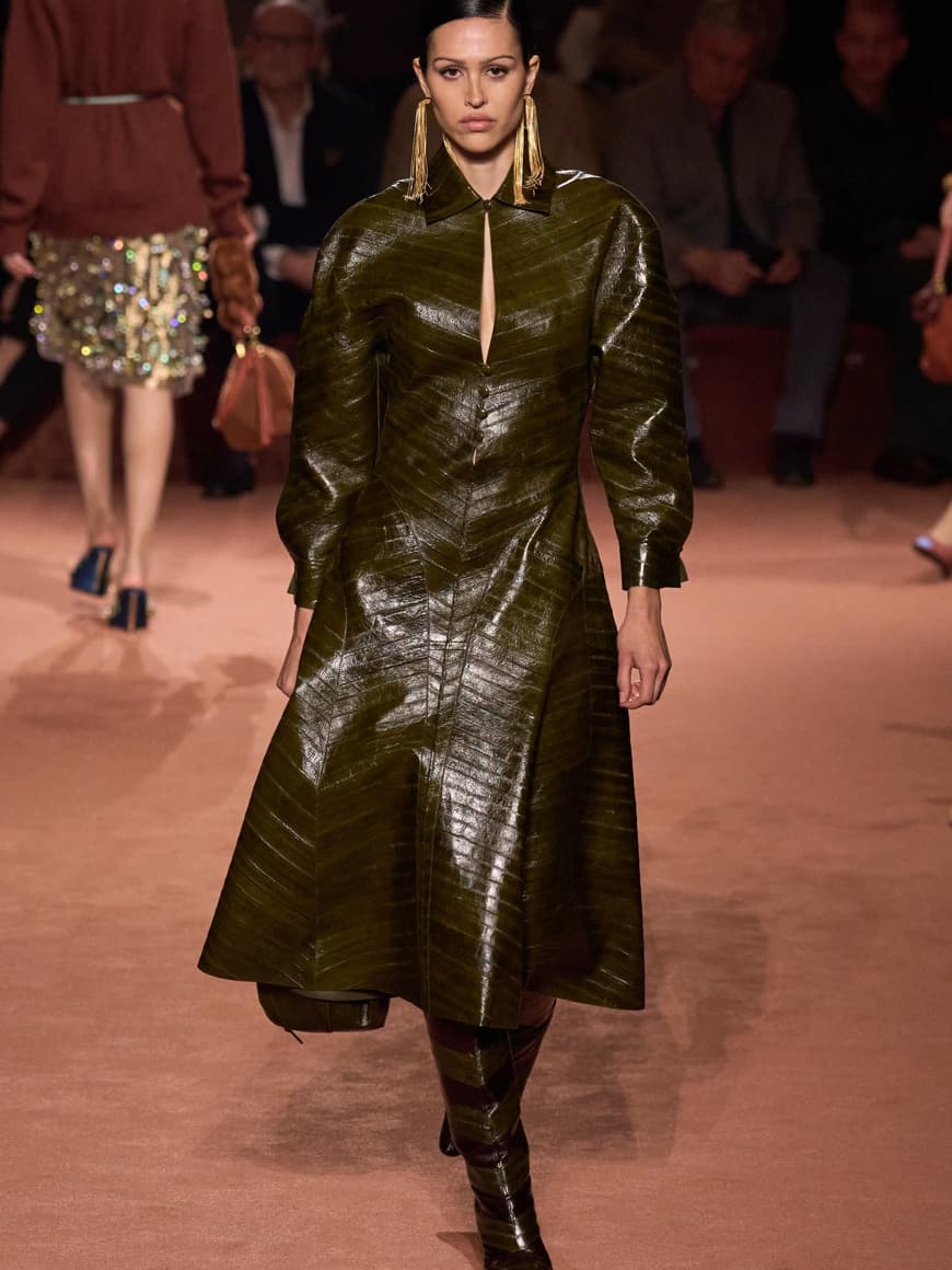 Mailand Fashion Week 2025: Kleider, Röcke und Mäntel sehen jetzt so aus ...