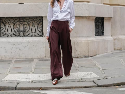 Boyfriend Jeans kombinieren: So stylen wir die lässige Hose richtig