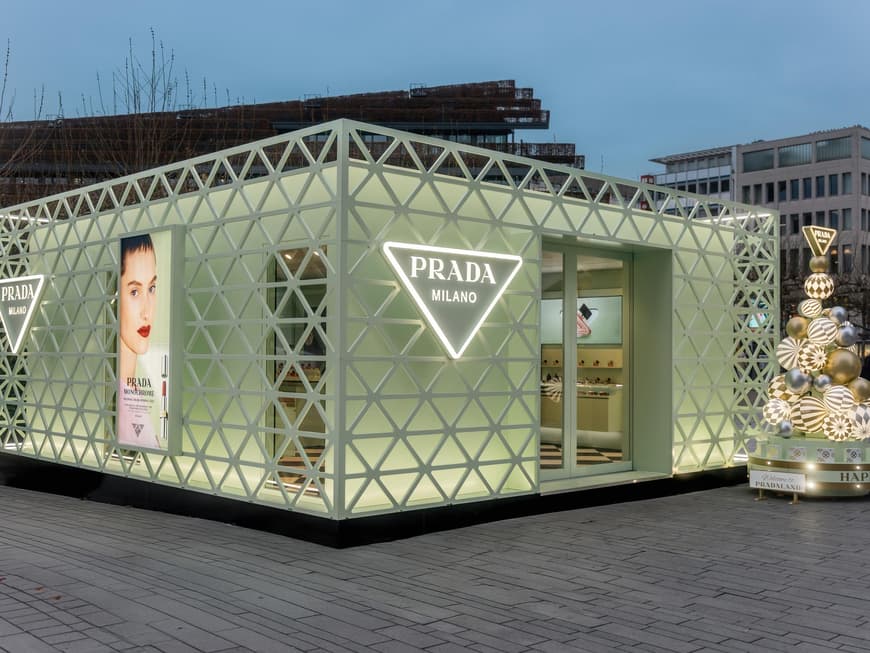 Prada Beauty eröffnet einen exklusiven Pop-up in Düsseldorf