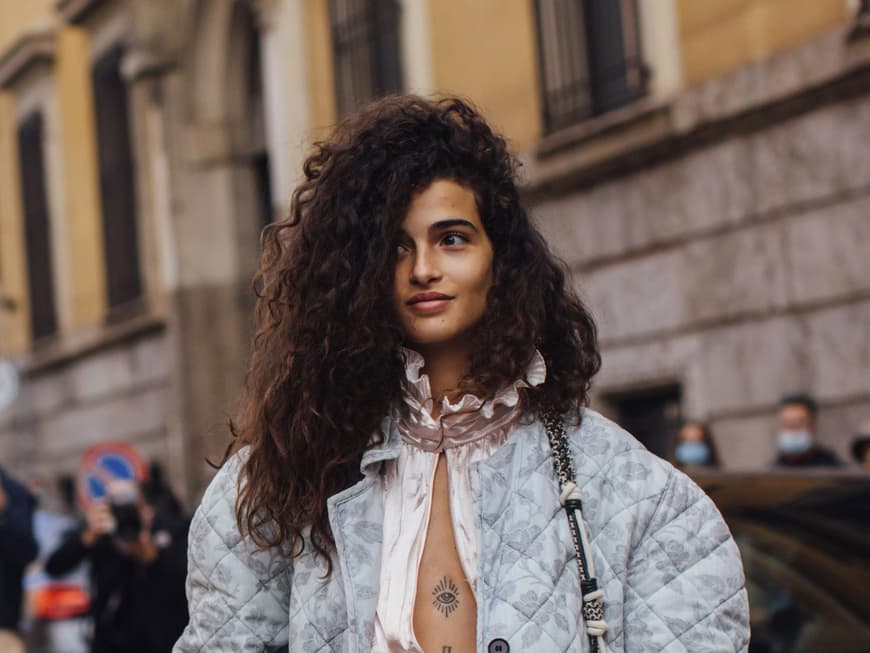 Curly Girl Method: So funktioniert die Routine für schöne Locken