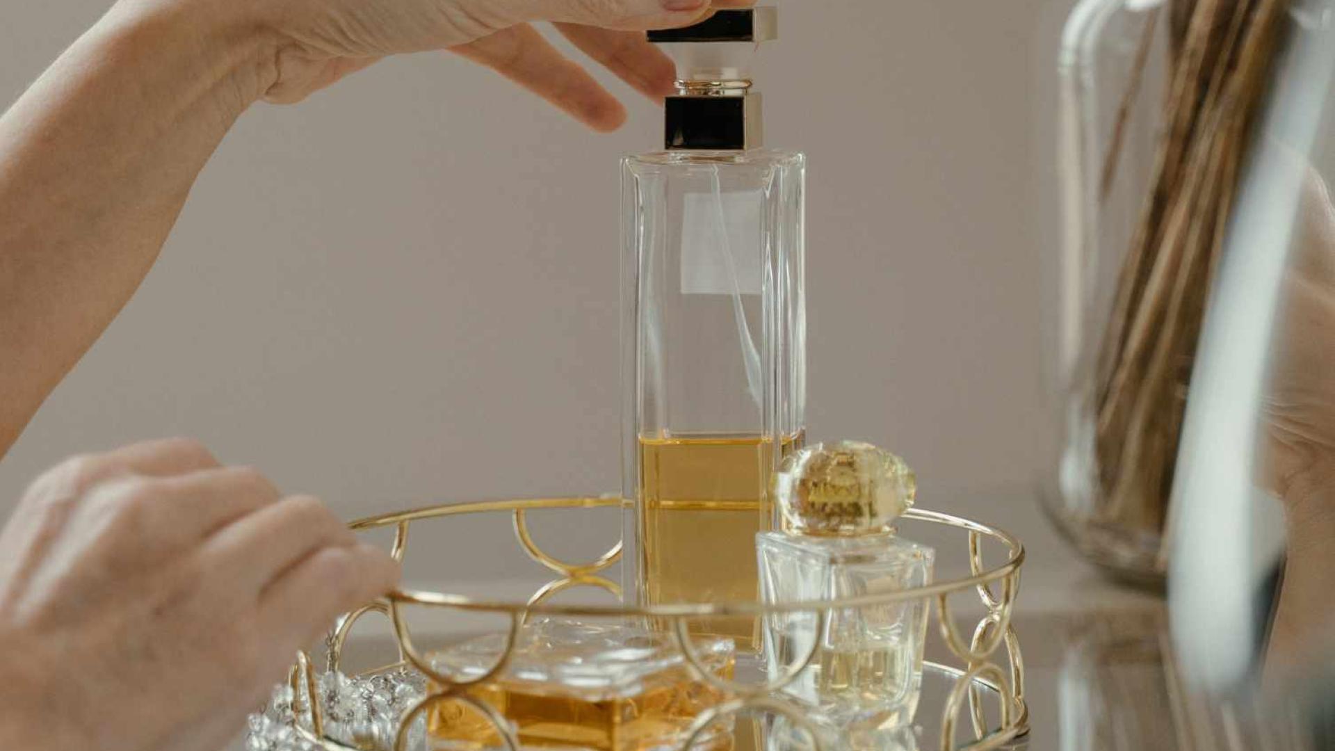 Diese 3 Parfums aus der Drogerie halten am längsten