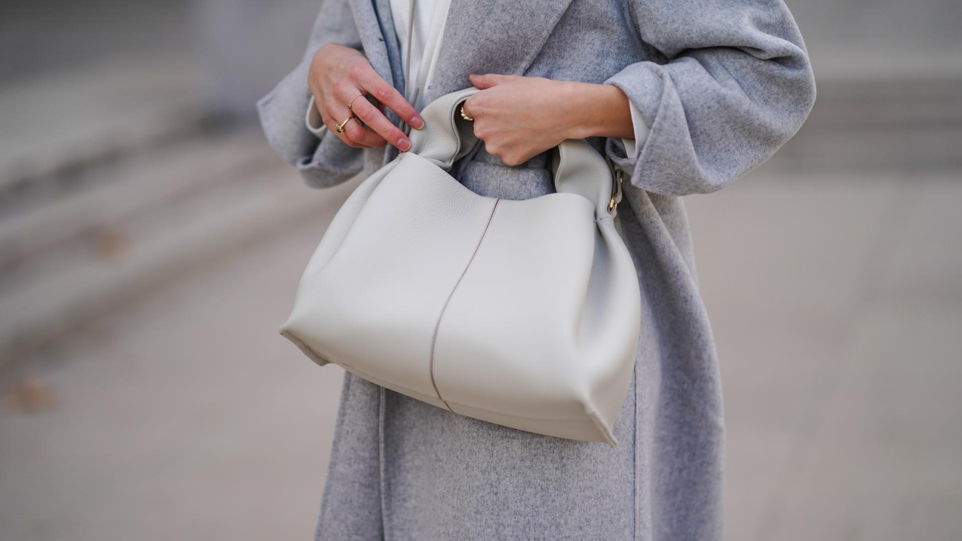 Tasche von Polène ist perfekt für den Valentinstag 2025