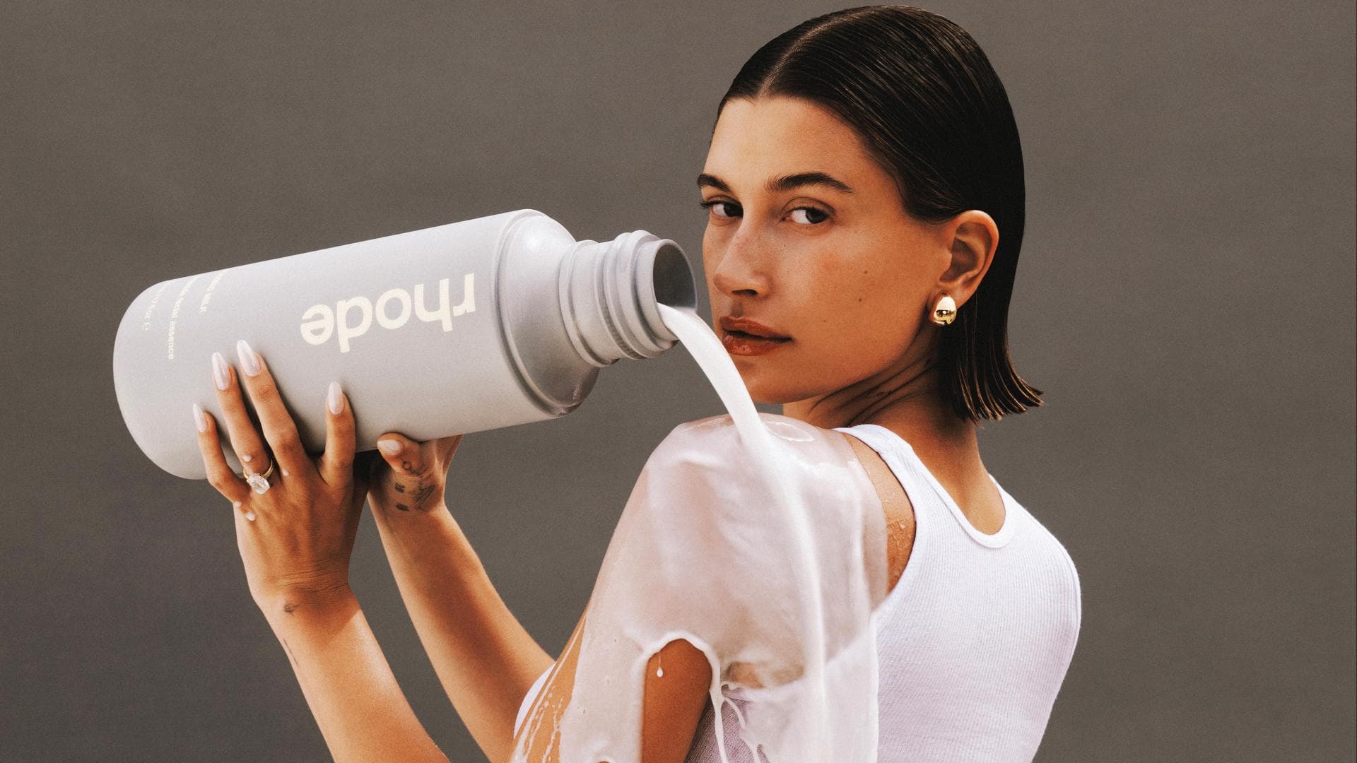 Hailey Bieber: Das Model im Interview über Beauty-Trends, Skincare ...