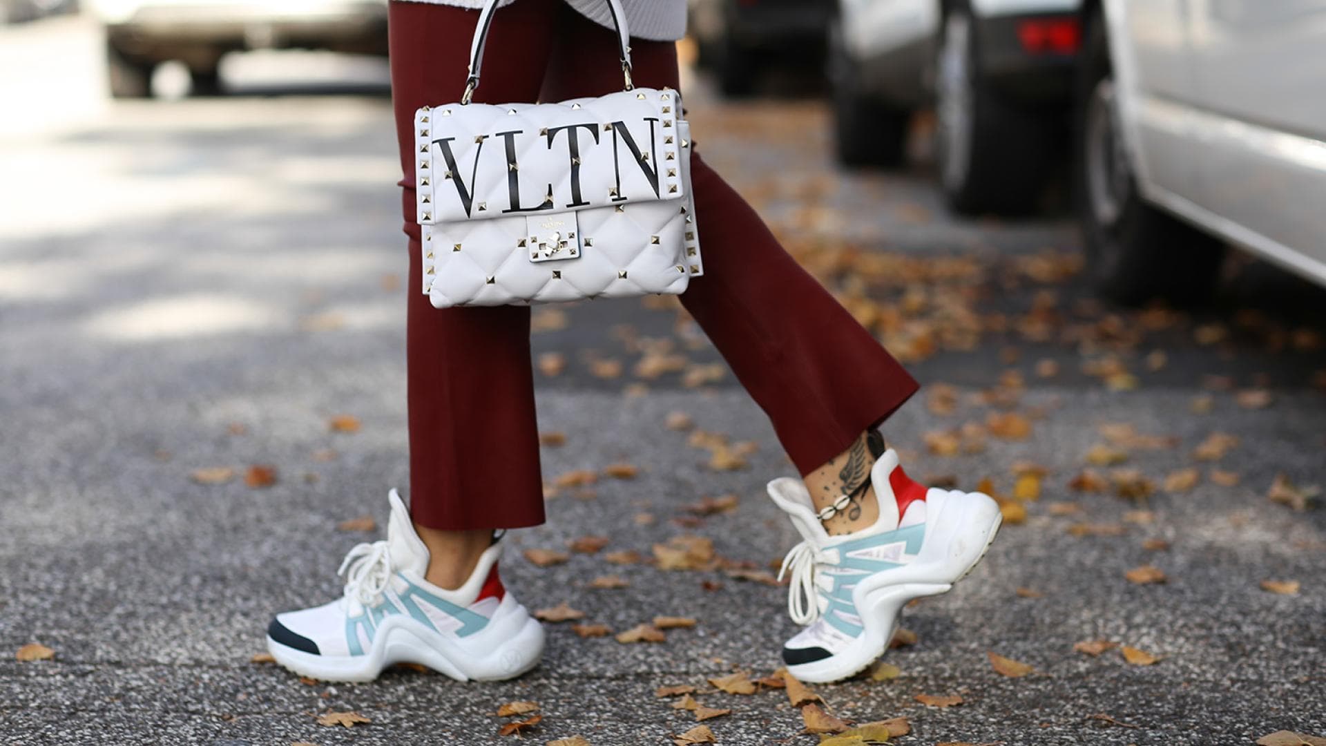 Weiße Taschen: Diese angesagten Modelle legen wir uns jetzt zu