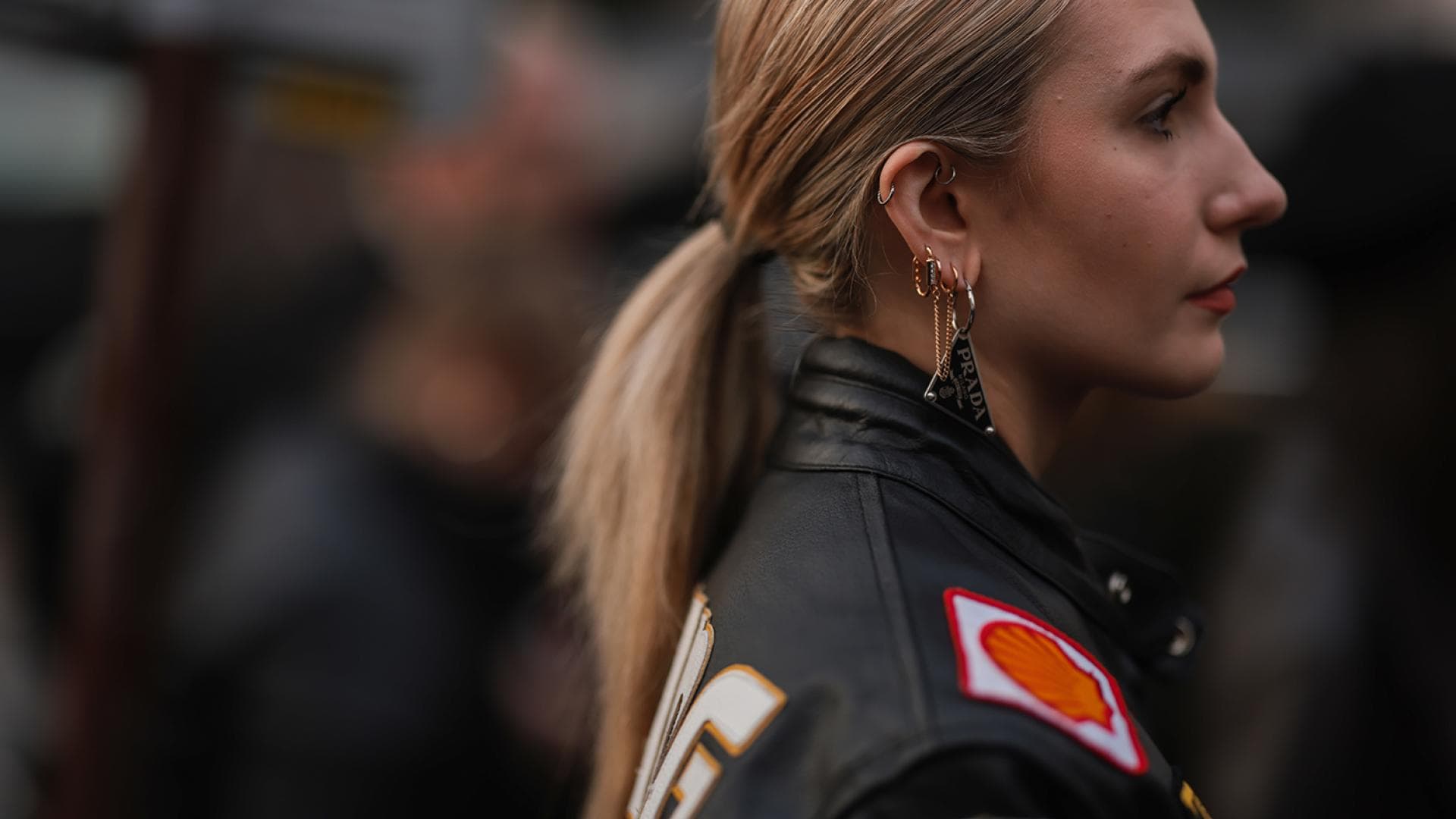 Helix-Piercing: Alles, was du vor dem Stechen eines Helix-Piercings ...