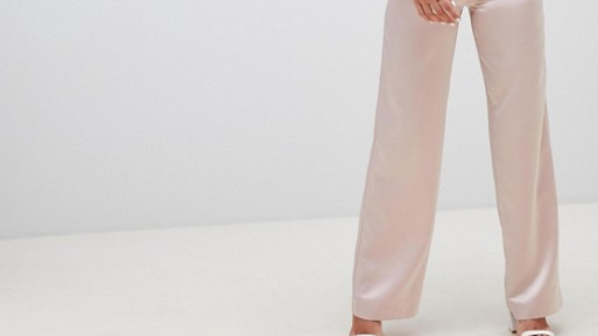 Hosen aus Satin: Diese angesagten Modelle tragen wir jetzt