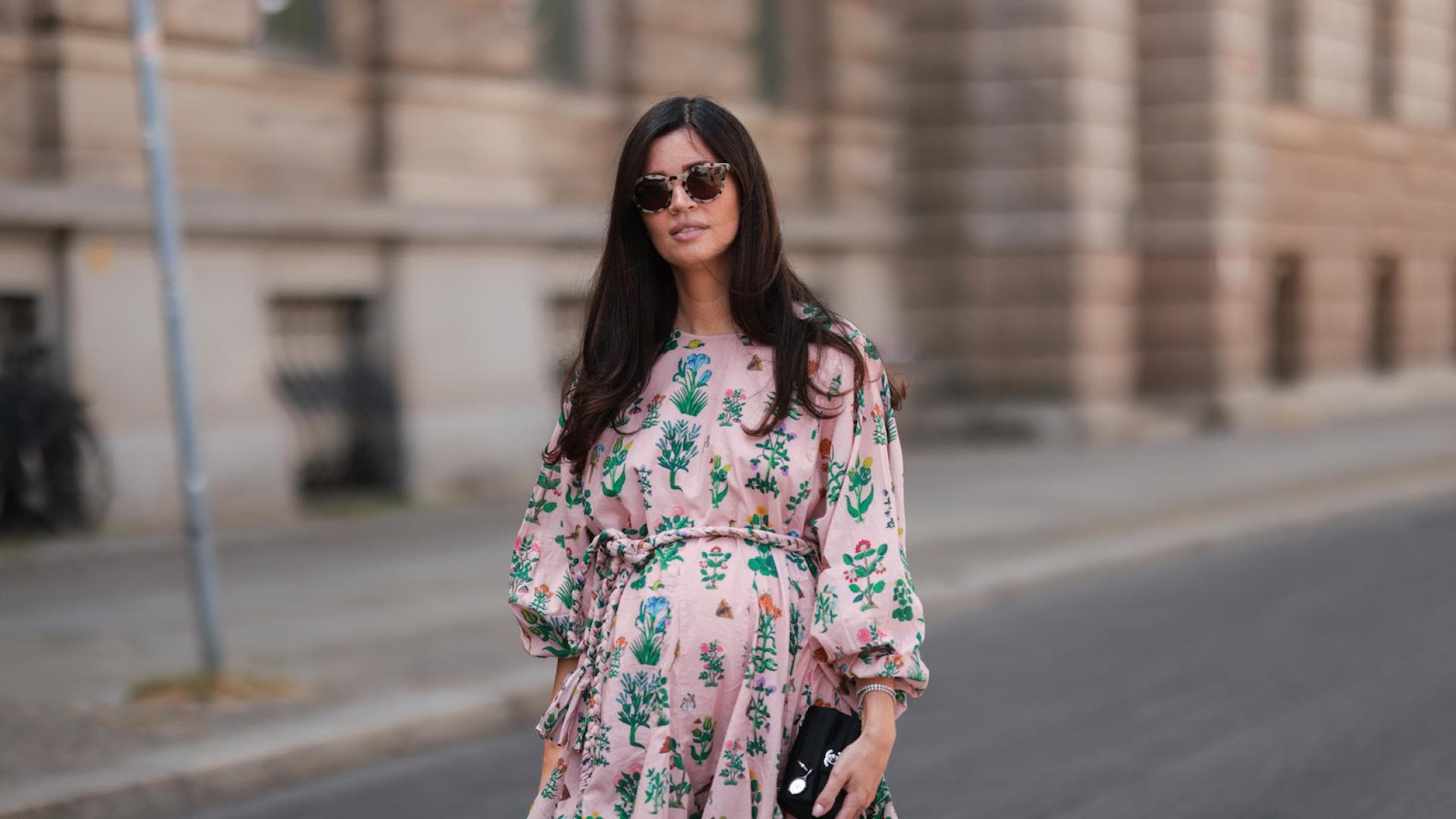 Festliche Umstandsmode: Die schönsten Kleider für Hochzeiten und Co.