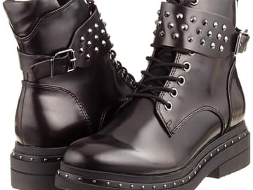 Stiefel mit Verzierungen: Die schönsten Herbst-Modelle mit Nieten ...