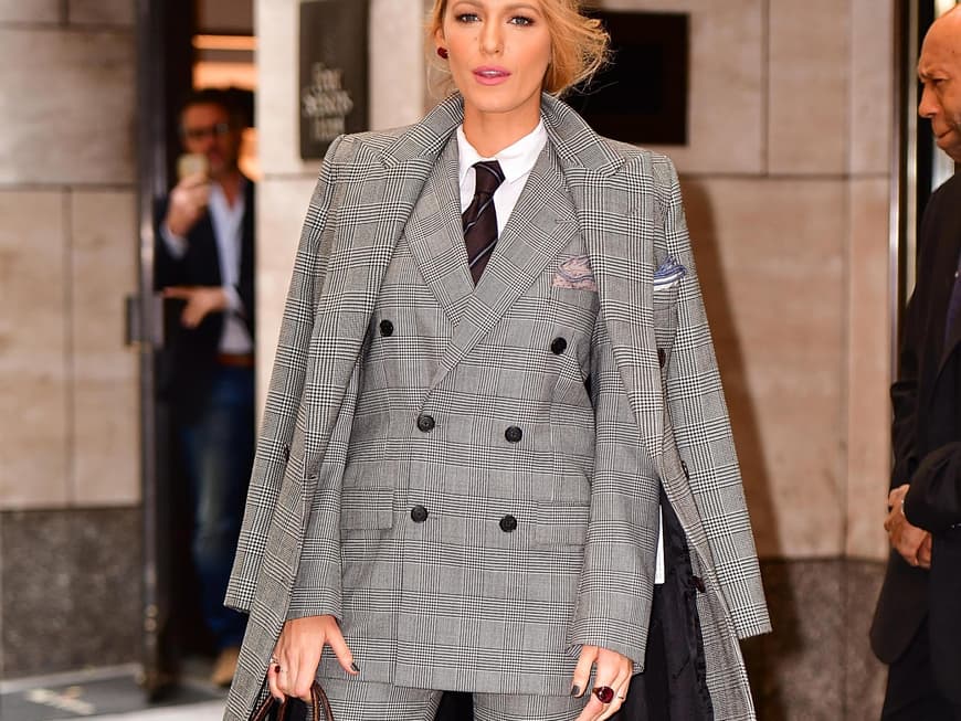 Office-Looks: Von diesen Stars können wir uns einiges abschauen