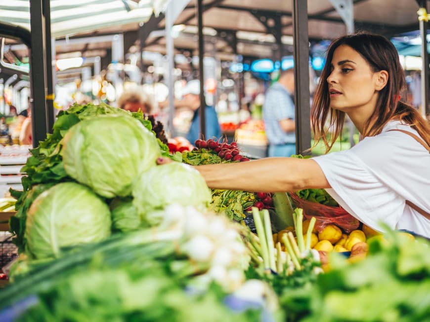 Scheinfasten: So nimmst du mit dem Diät-Trend 2,5 Kilo pro Woche ab