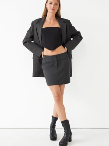 Winter-Outfits 2022: Mit diesen 3 It-Pieces gelingt ein bestimmter ...