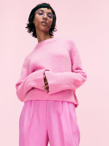 H&M 2022: Für den Winter shoppen wir nur noch pinkfarbene Pullover – 4 ...