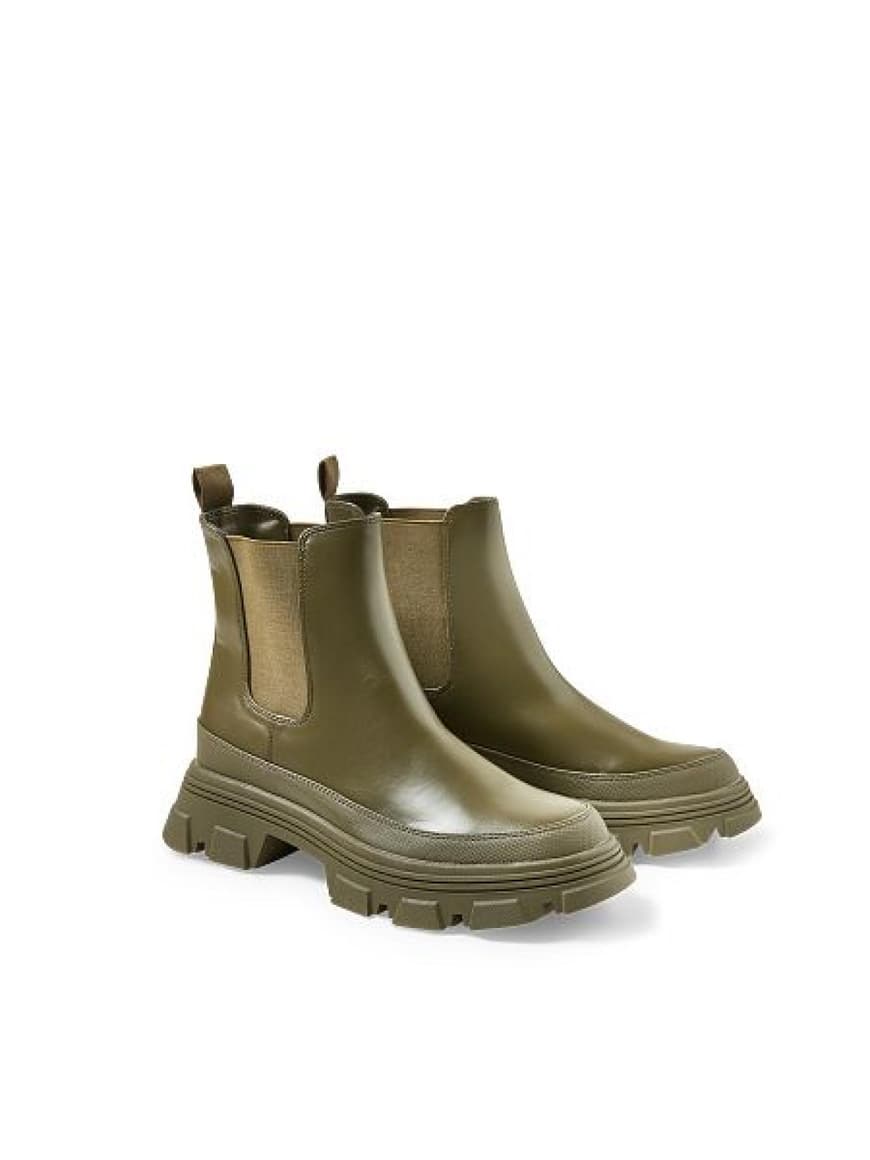 Stiefel-Trends 2022: Die schönsten Boots müssen nicht immer Schwarz ...