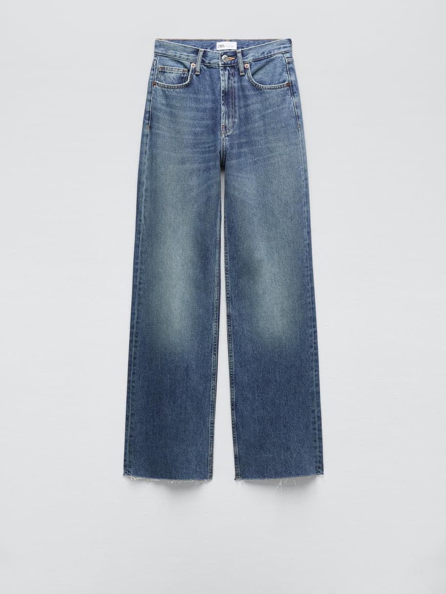 Winter-Outfits 2022: ZARA hat jetzt die 3 angesagtesten Jeans bei sich ...