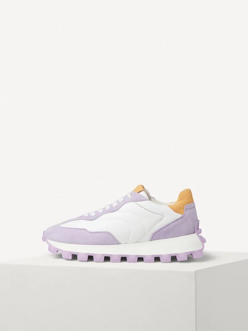 Der hochwertige Sneaker von Newd. Tamaris ist der Hingucker im Sommer
