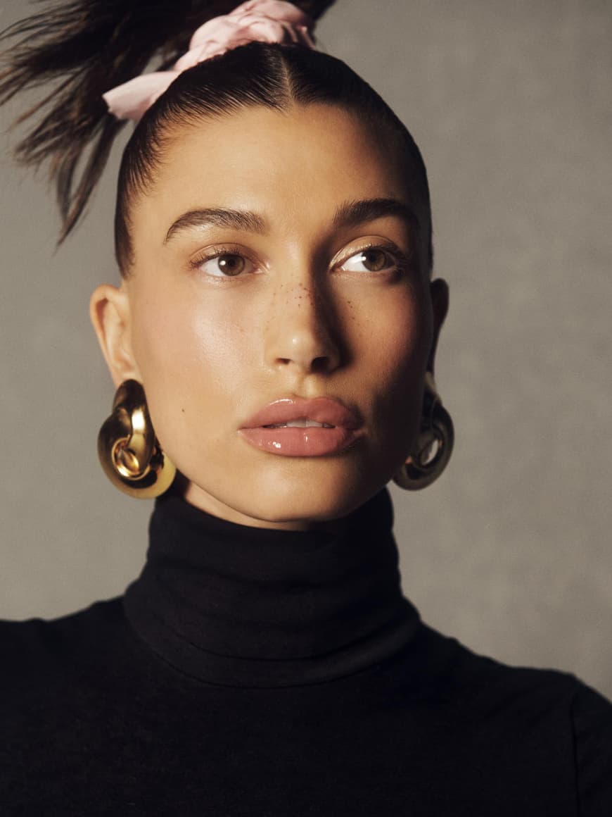 Hailey Bieber: Das Model im Interview über Beauty-Trends, Skincare ...
