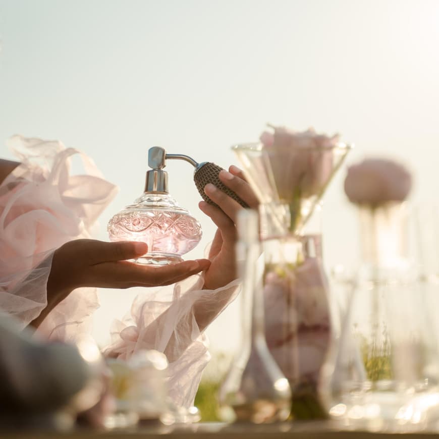 Dieses luxuriöse Parfum ist perfekt für alle, die blumige Düfte lieben ...